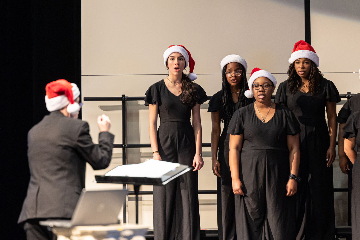 Christmas Choir Concert – Dec. 8, 2022 – Tiger Times